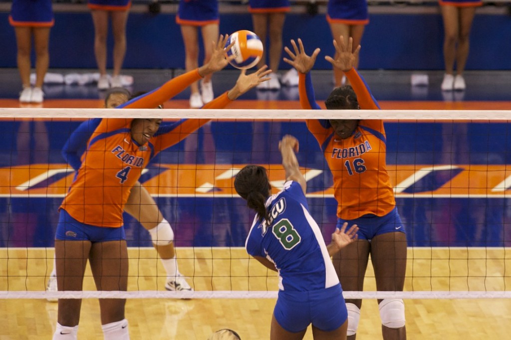 Photo Gallery: Florida Volleyball Team sweeps in USA Credit Union ...