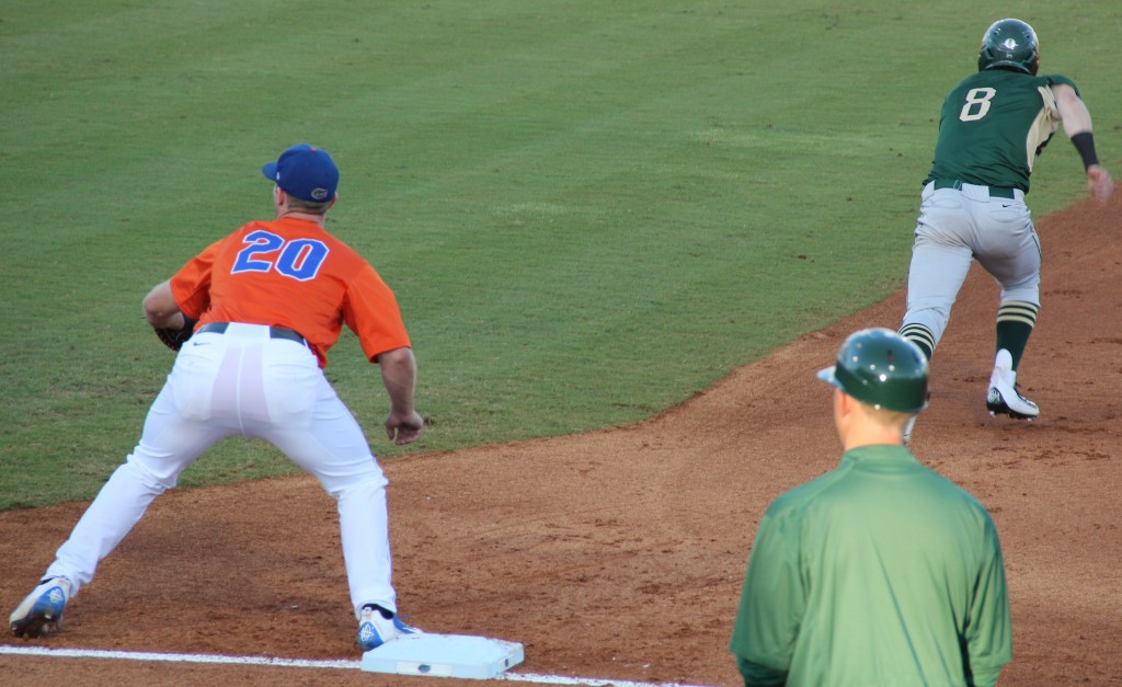 baseball Alonso - ESPN 98.1 FM - 850 AM WRUF