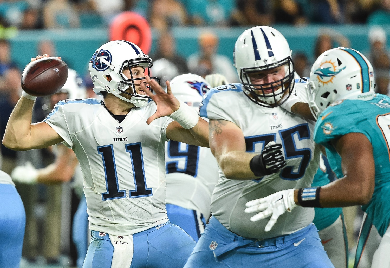 titans-dolphins - ESPN 98.1 FM / 850 AM WRUF