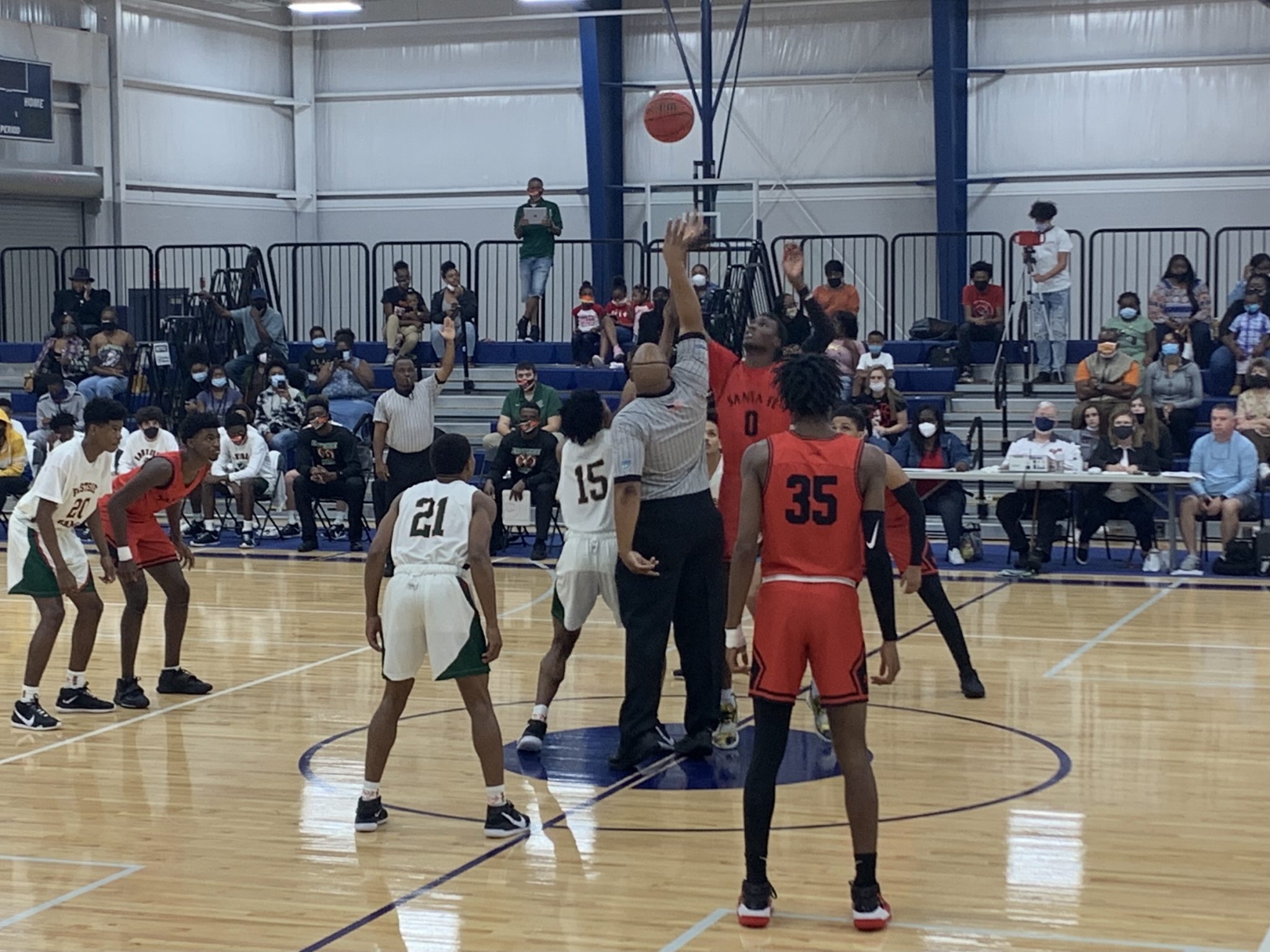 Santa Fe Boys Basketball Edges Past Eastside in District Championship ...