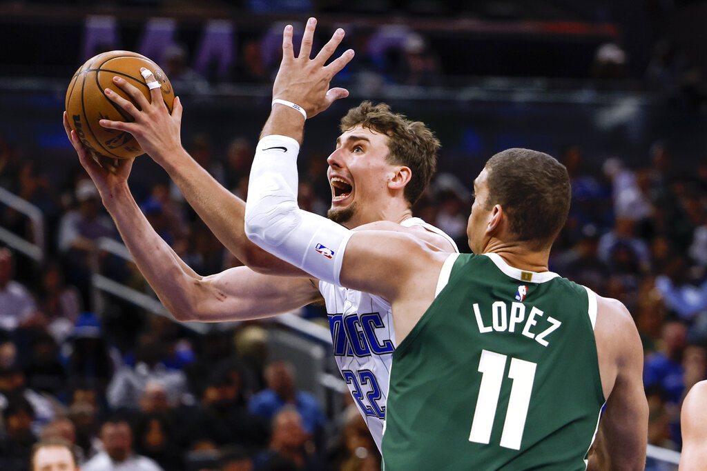 Milwaukee Bucks Magic Basketball - WRUF 98.1 FM | 850 AM | 103.7 HD2 ESPN