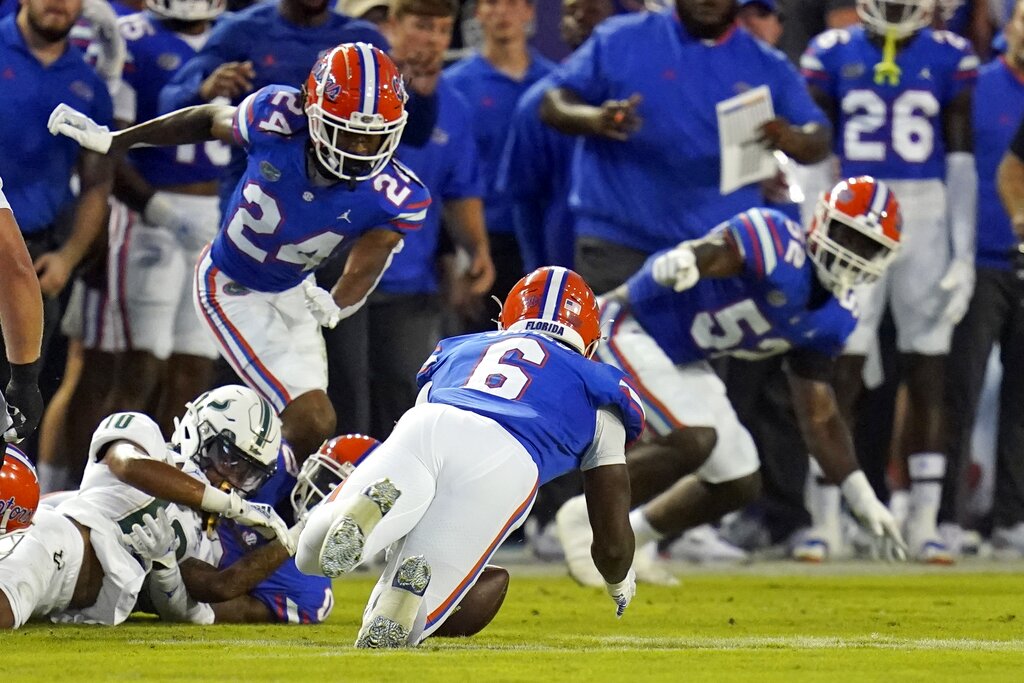 Shemar James on His Improvement, Florida's New-Look Linebacking Corps ...
