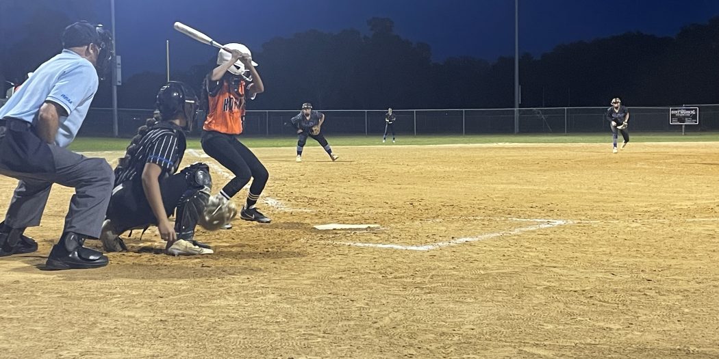 Newberry Softball Dominates Hawthorne - ESPN 98.1 FM / 850 AM WRUF