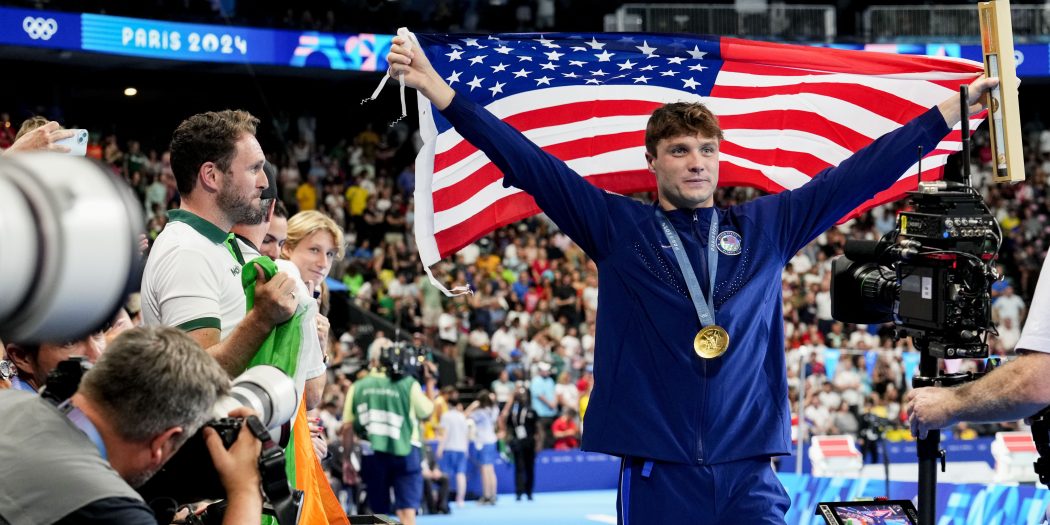 Gators At Olympics: Bobby Finke Wins Gold In Record Fashion - WRUF 98.1 ...