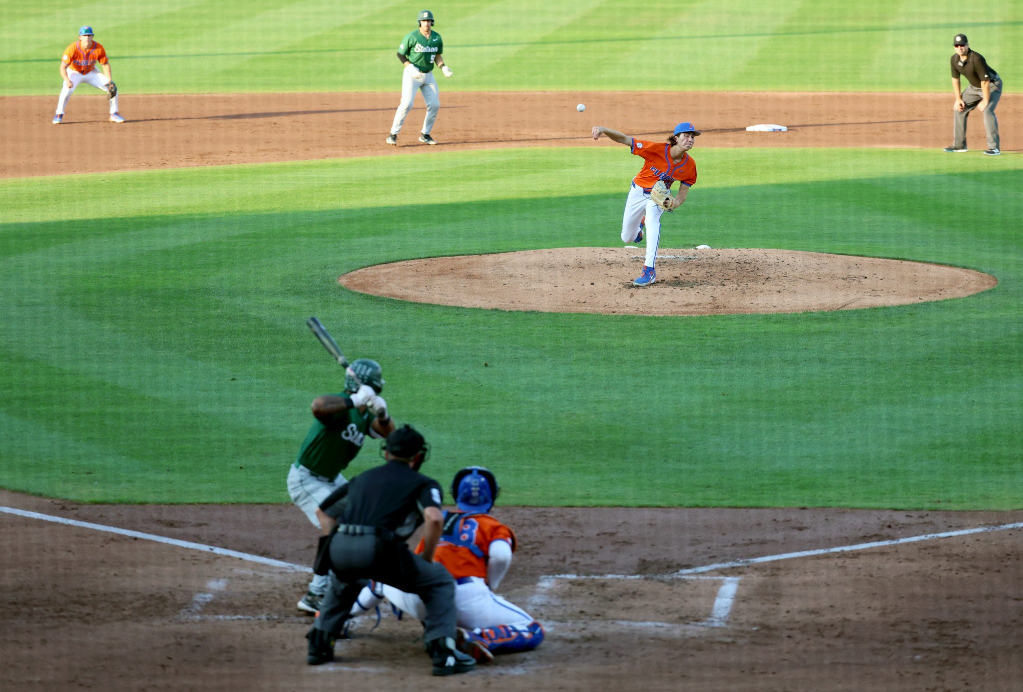 Gators Baseball Blasts Past Stetson – WRUF 98.1 FM | 850 AM | 103.7 HD2 ...
