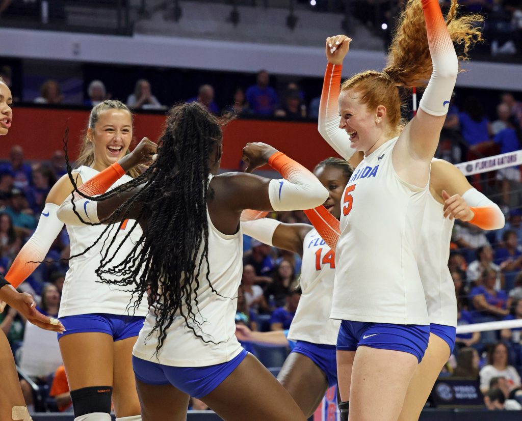 083125 UF VB Norfolk State AL 14 - WRUF 98.1 FM | 850 AM | 103.7 HD2 ESPN