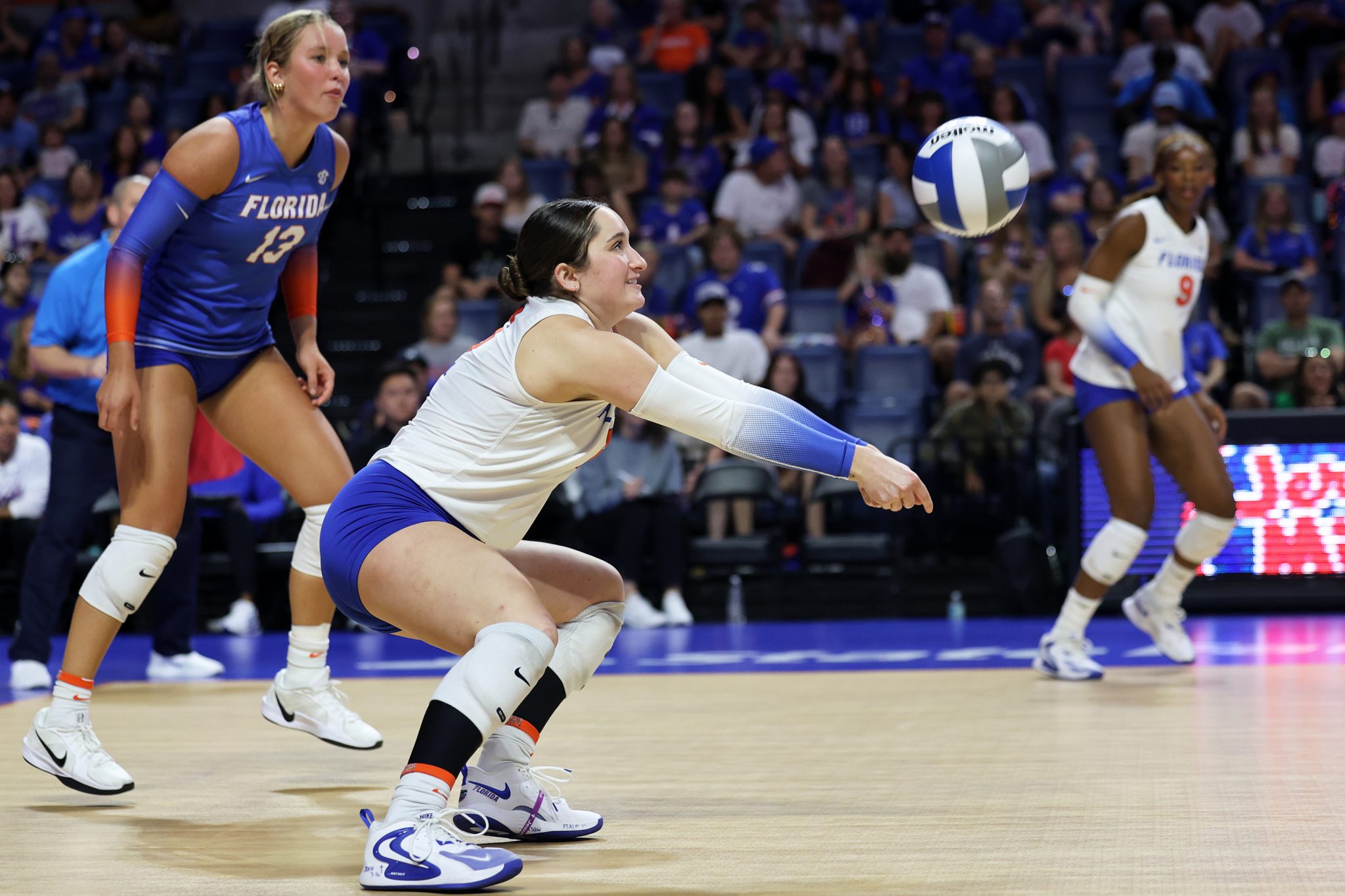 Florida Volleyball Loses to Mississippi State in SEC Opener - WRUF 98.1 ...