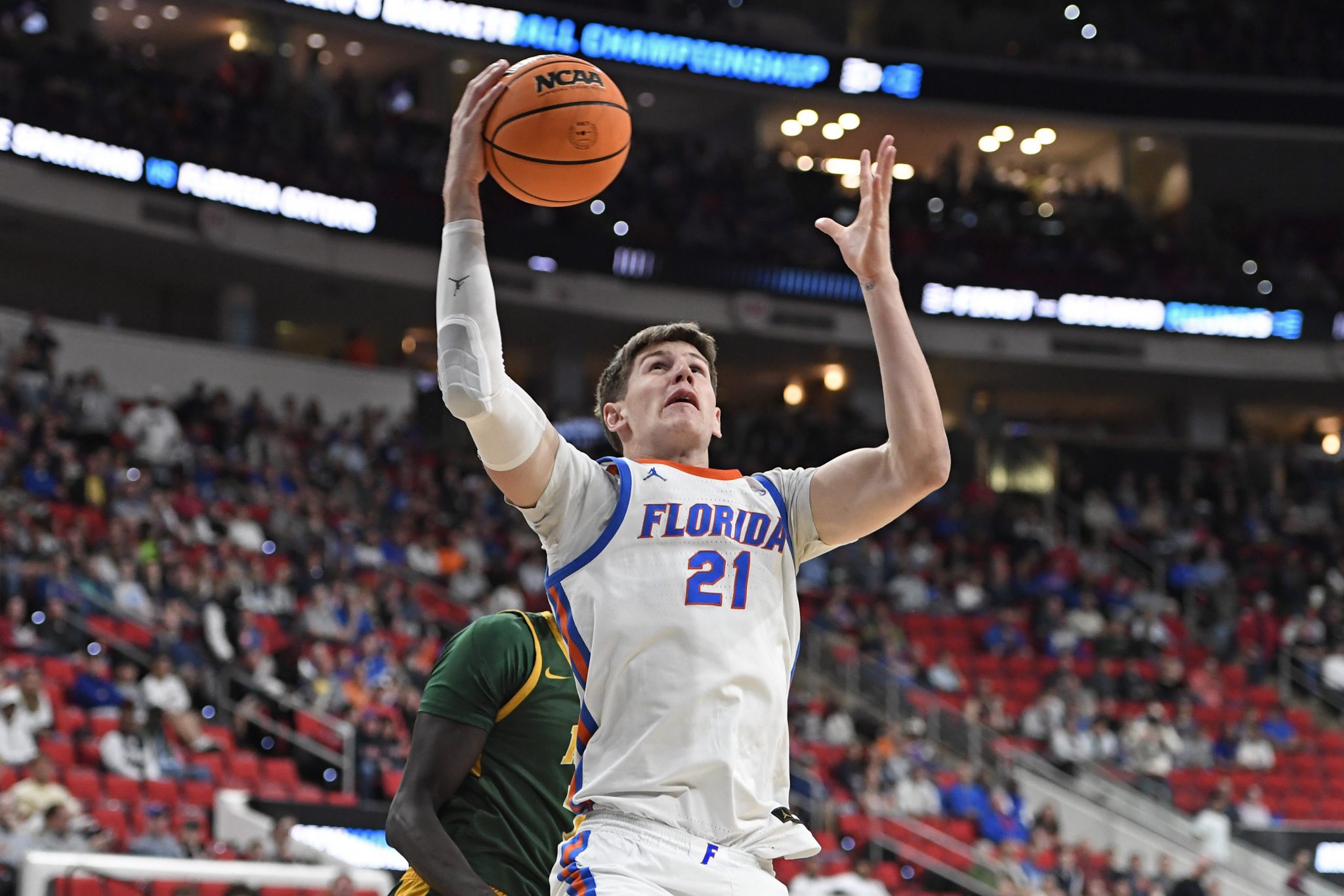 Two Gators Ranked Among NCAA's Top 10 International Players - WRUF 98.1 ...