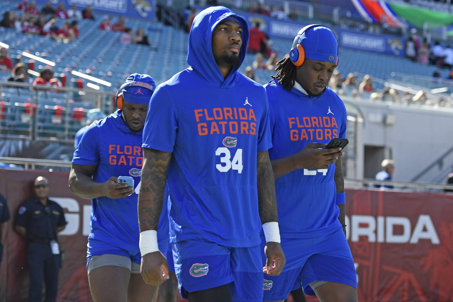 Gators Injury Report: Caleb Banks Back, Gumbs Out - WRUF 98.1 FM | 850 ...