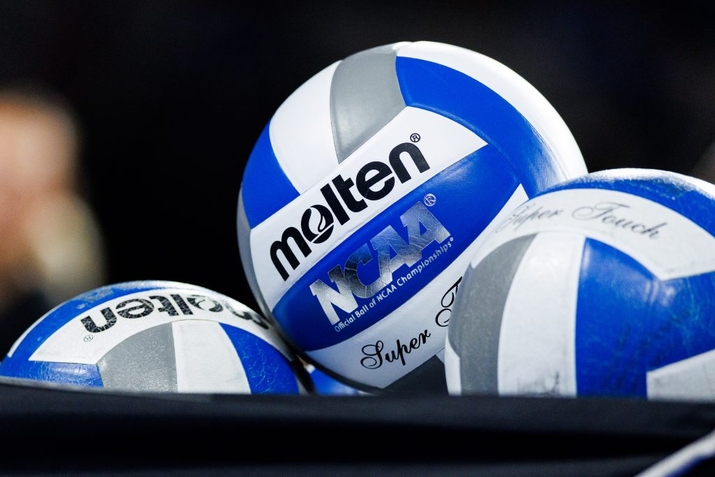 Florida Volleyball Advances in NCAA Tournament - WRUF 98.1 FM | 850 AM | 103.7 HD2 ESPN