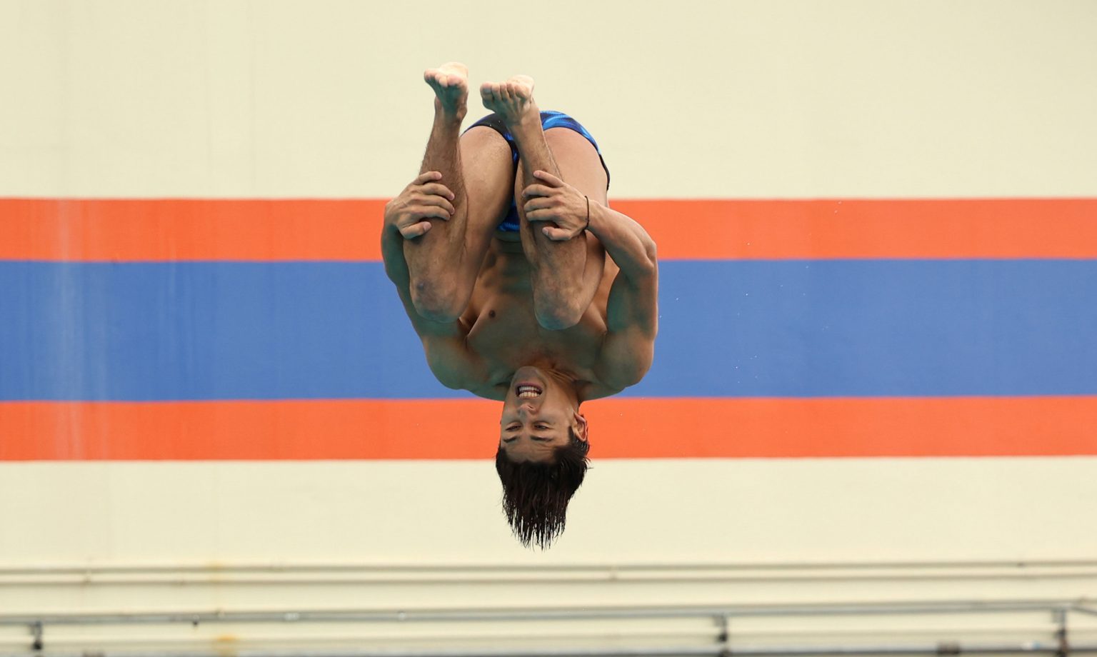 013026 UF Swim Dive FSU KM 17 – WRUF 98.1 FM | 850 AM | 103.7 HD2 ESPN