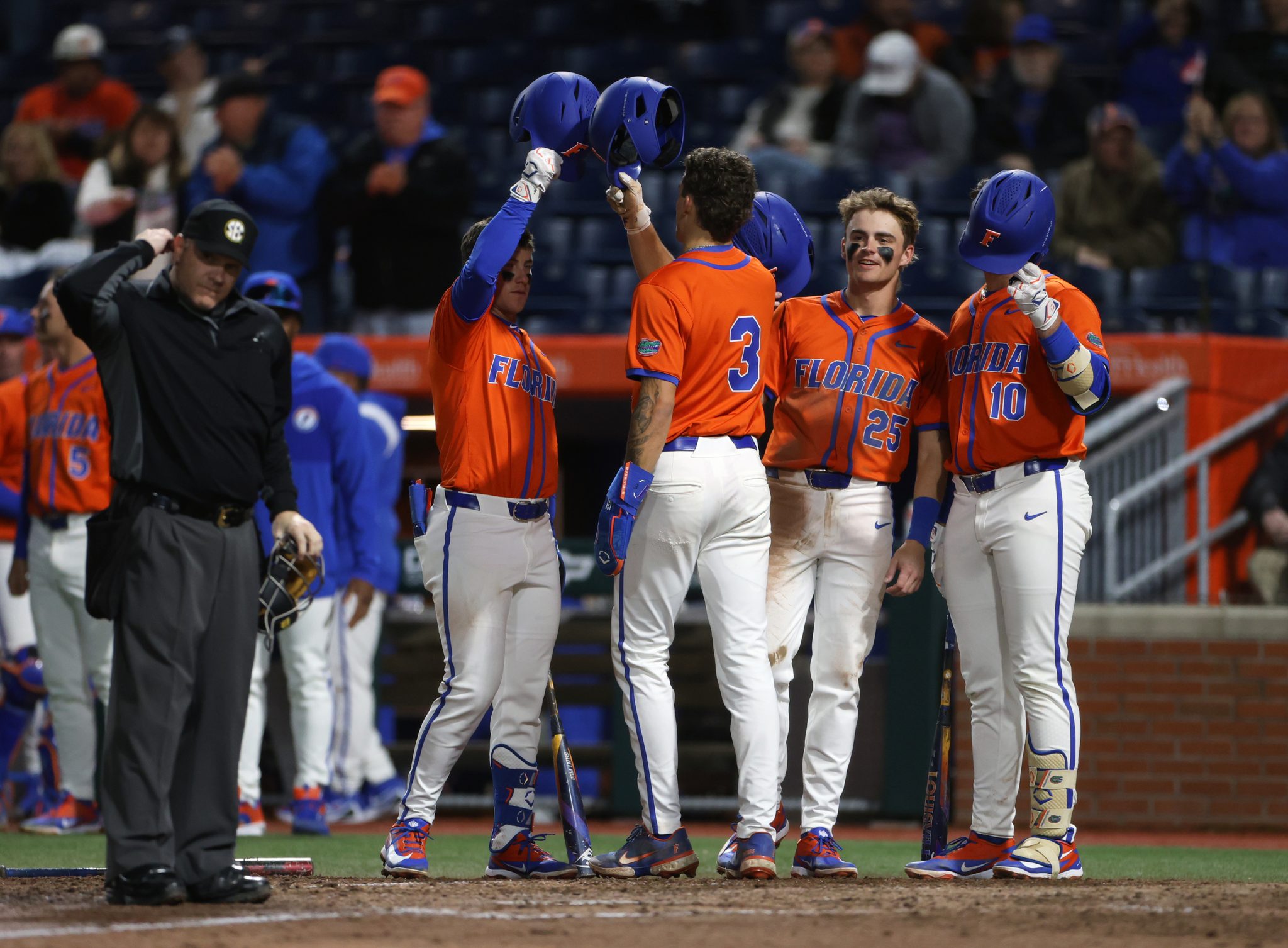 Florida Baseball Starts Arkansas Series with 9-4 Win – WRUF 98.1 FM ...