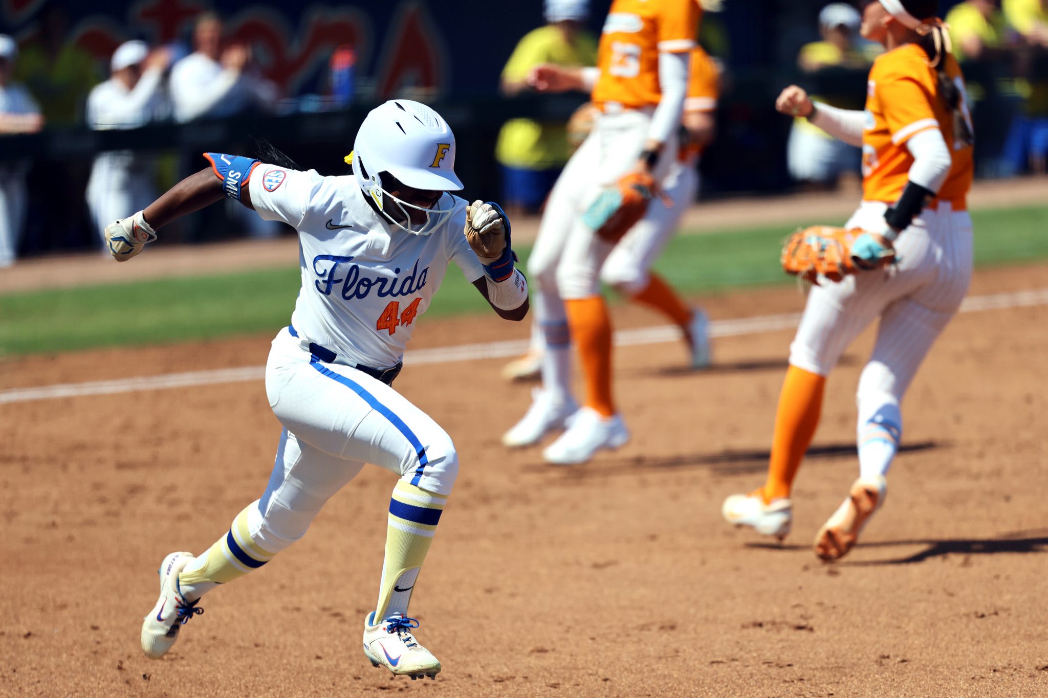 Walker, McLellan’s Heroics Propel No. 5 Florida Softball – WRUF 98.1 FM ...